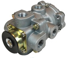 9650010022 4614945312 DAF Lf45 Foot Brake Valve 5001857060 1405372 for ...